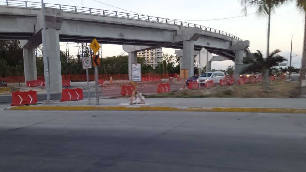 Evite retrasos y tome precauciones hay 14 cierres viales hoy en Cancún.