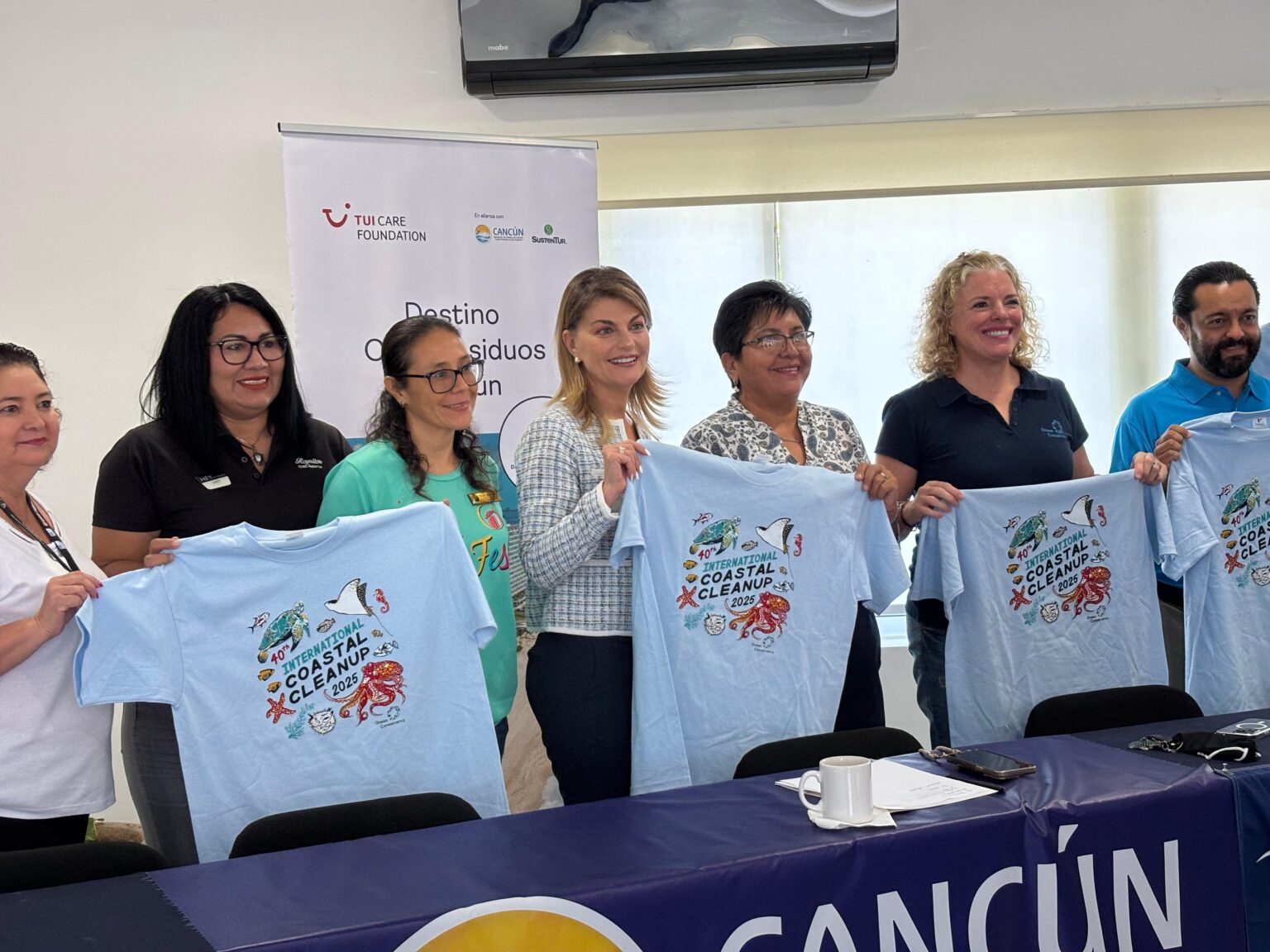 Organiza Ocean Conservancy limpieza de playas en Quintana Roo
