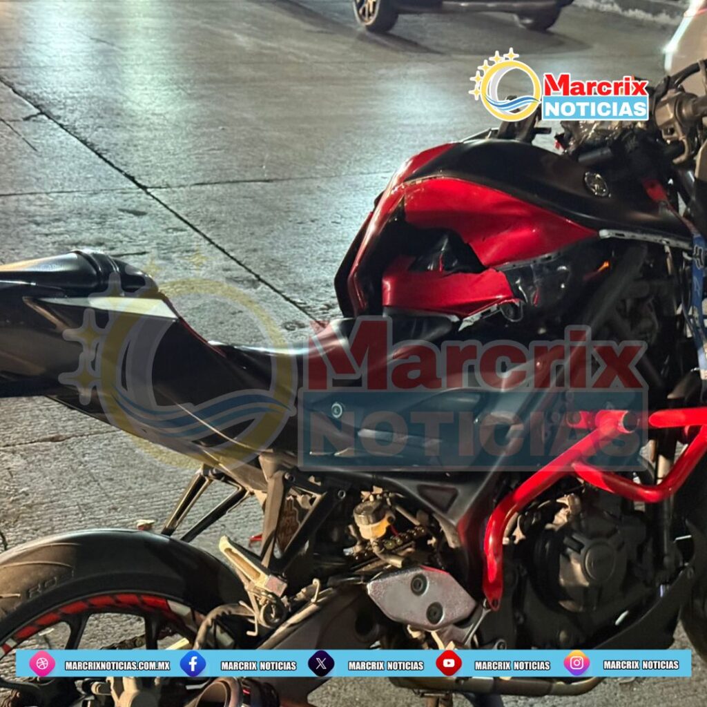 Motociclistas heridos tras grave accidente en avenida Leona Vicario